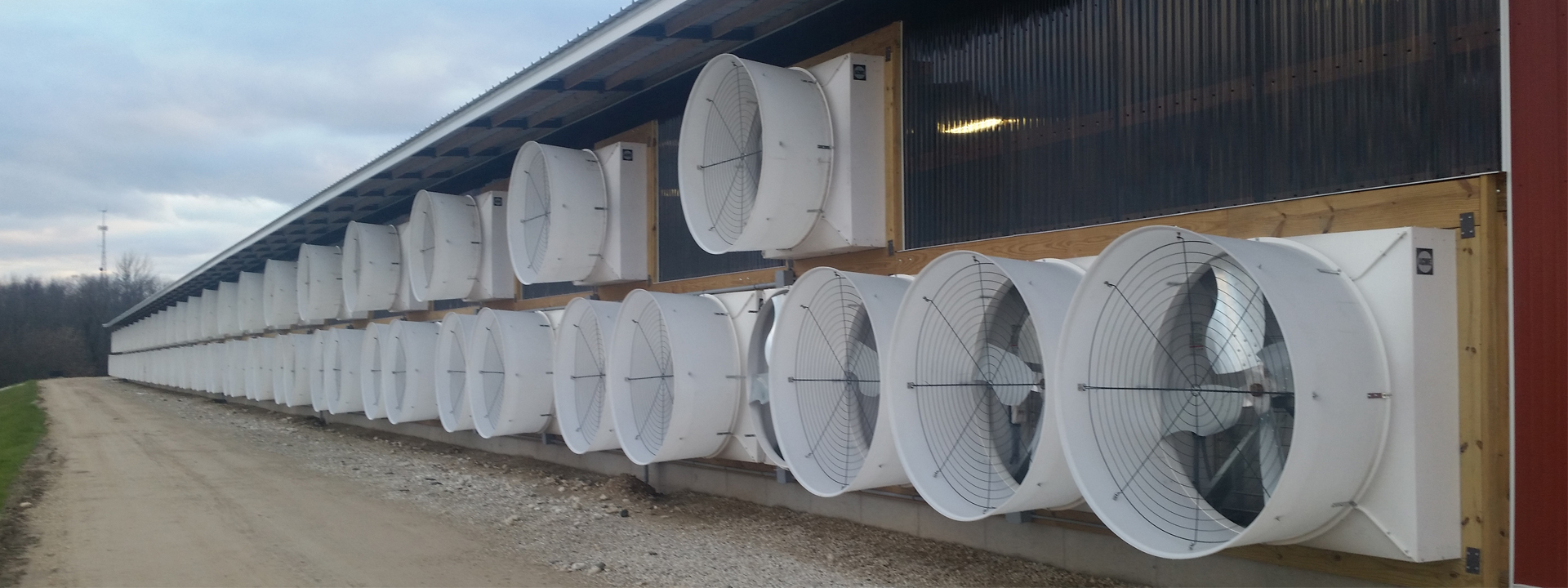 AcmeFan - Agricultural Ventilation - Featured Products/Projects
